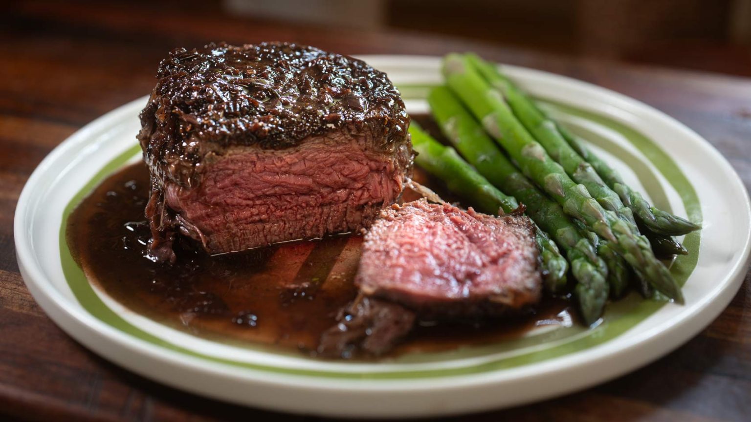 Fillet Mignon with a Red Wine sauce - Easy Meals with Video Recipes by ...